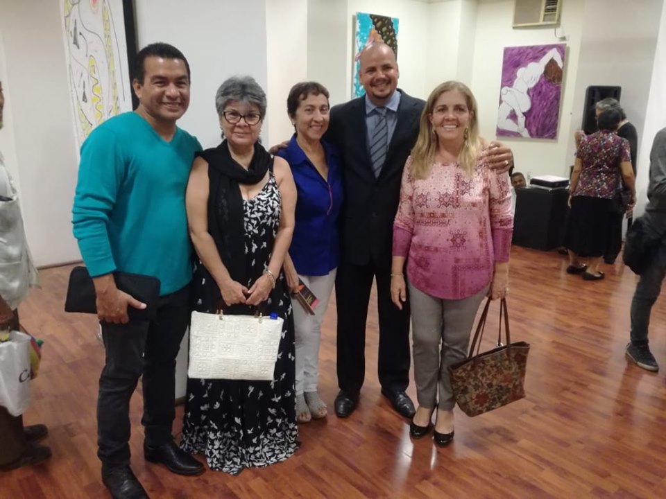 El pintor Jorge Vaca, lleva a Guayaquil su reciente muestra "Colores y ...