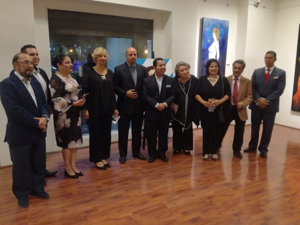 El pintor Jorge Vaca, lleva a Guayaquil su reciente muestra "Colores y ...