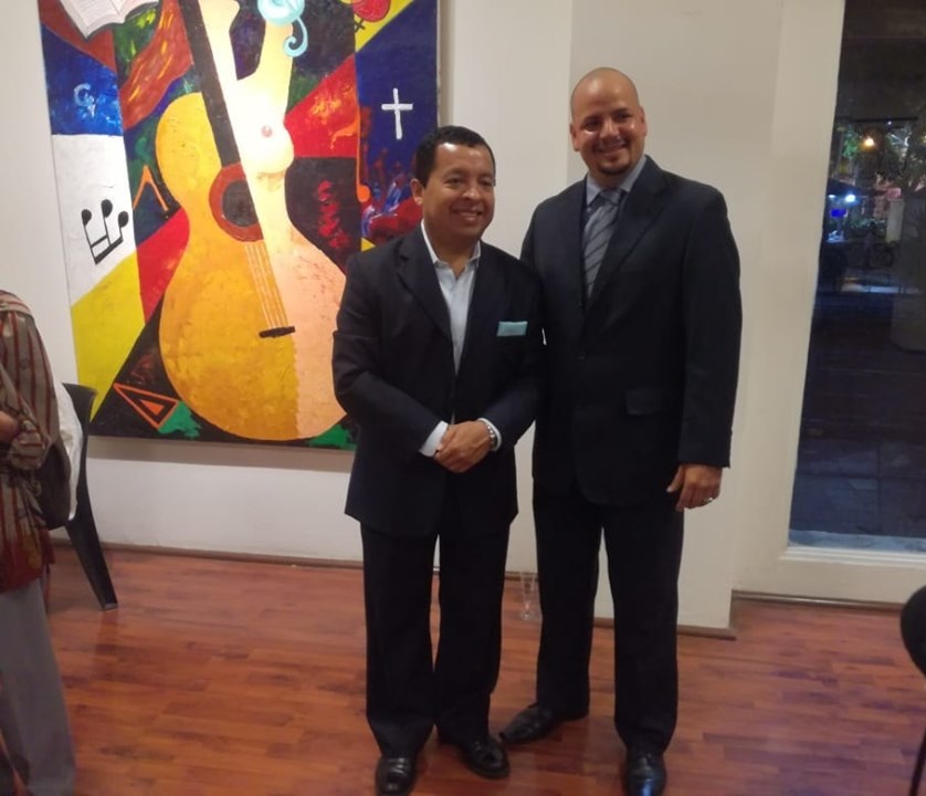 El pintor Jorge Vaca, lleva a Guayaquil su reciente muestra "Colores y ...