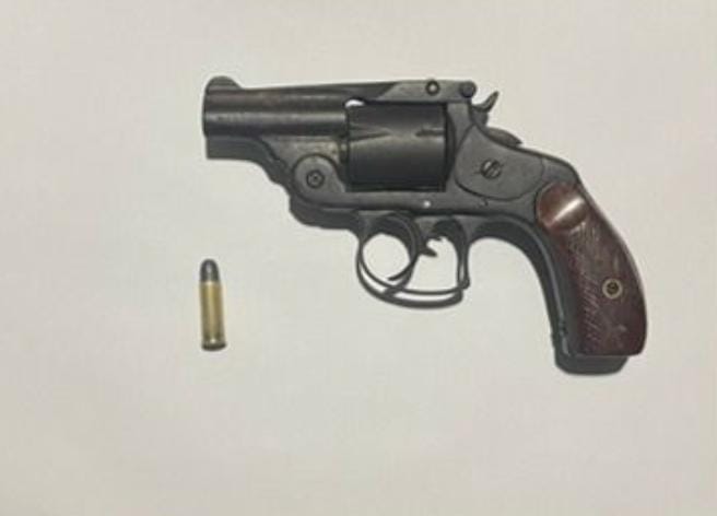 Cargaba en "tuco" de revólver en pleno centro