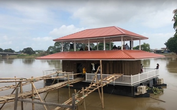 Construcción de balsa flotante en Babahoyo continúa a paso firme ...