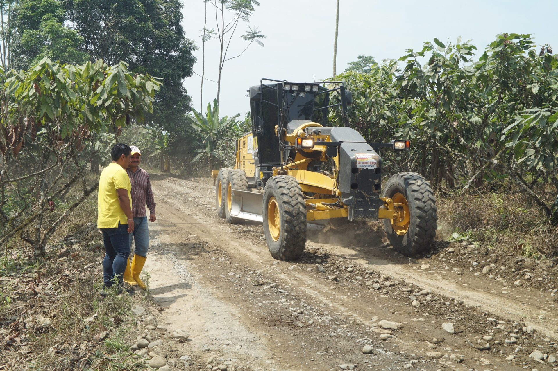 Valencia: Siete kilómetros de vía son mejorados en áreas rurales ...