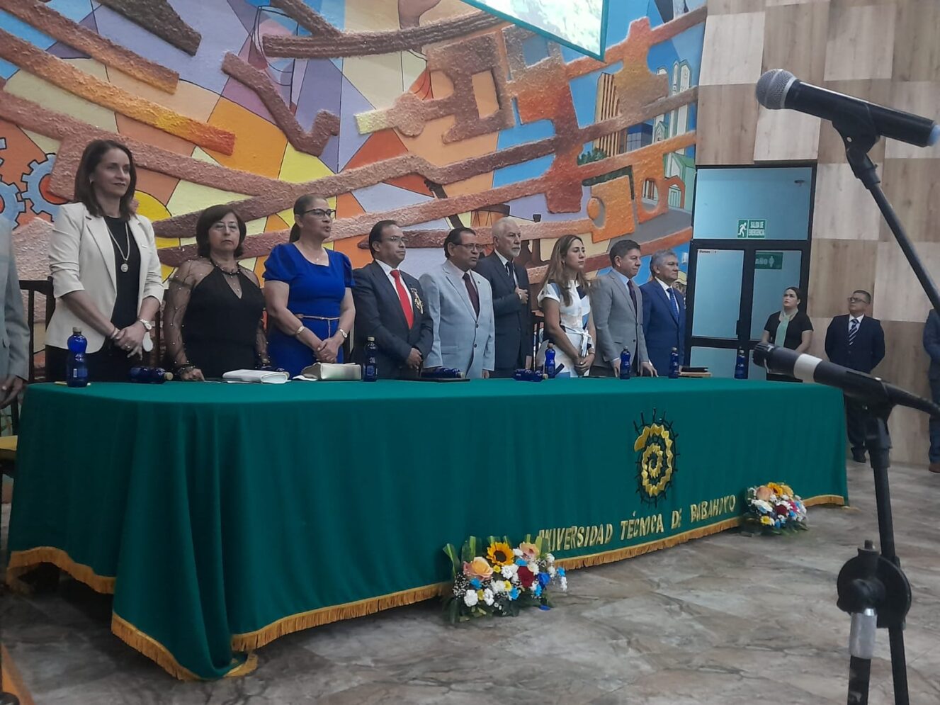 Con sesión solemne UTB celebró sus 52 años de creación - ALDIA ...