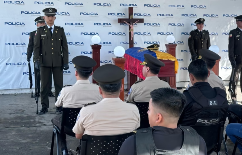 Capilla ardiente y honores póstumos en El Oro para el coronel Edisson ...